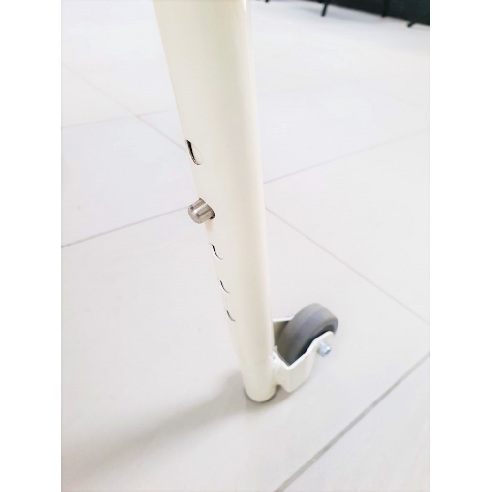 Height Adjustable Utility Chair after Hip Surgery - Geriatric Chair ...